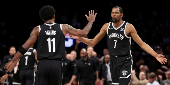 Kyrie Irving shares reaction to KD trade request: 'It's very awkward'