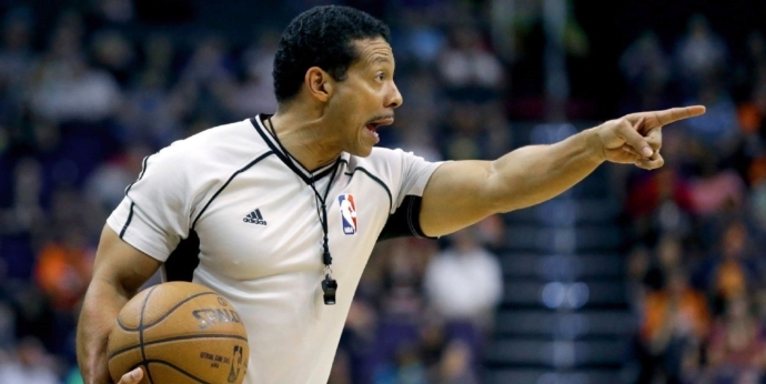 NBA governors approve in-game flopping penalty, expand coach's challenge