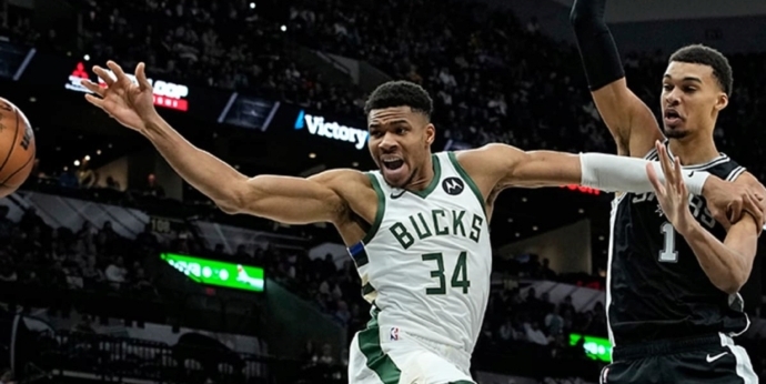 Alien vs. Freak: Giannis dominates in Bucks' win over Wemby, Spurs