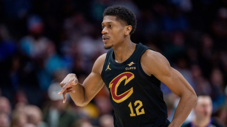 Cavaliers send De’Andre Hunter to Kings for Dennis Schroder, Keon Ellis